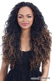 Paloma Synthetic Drawstring Full Cap Wig - Model Model